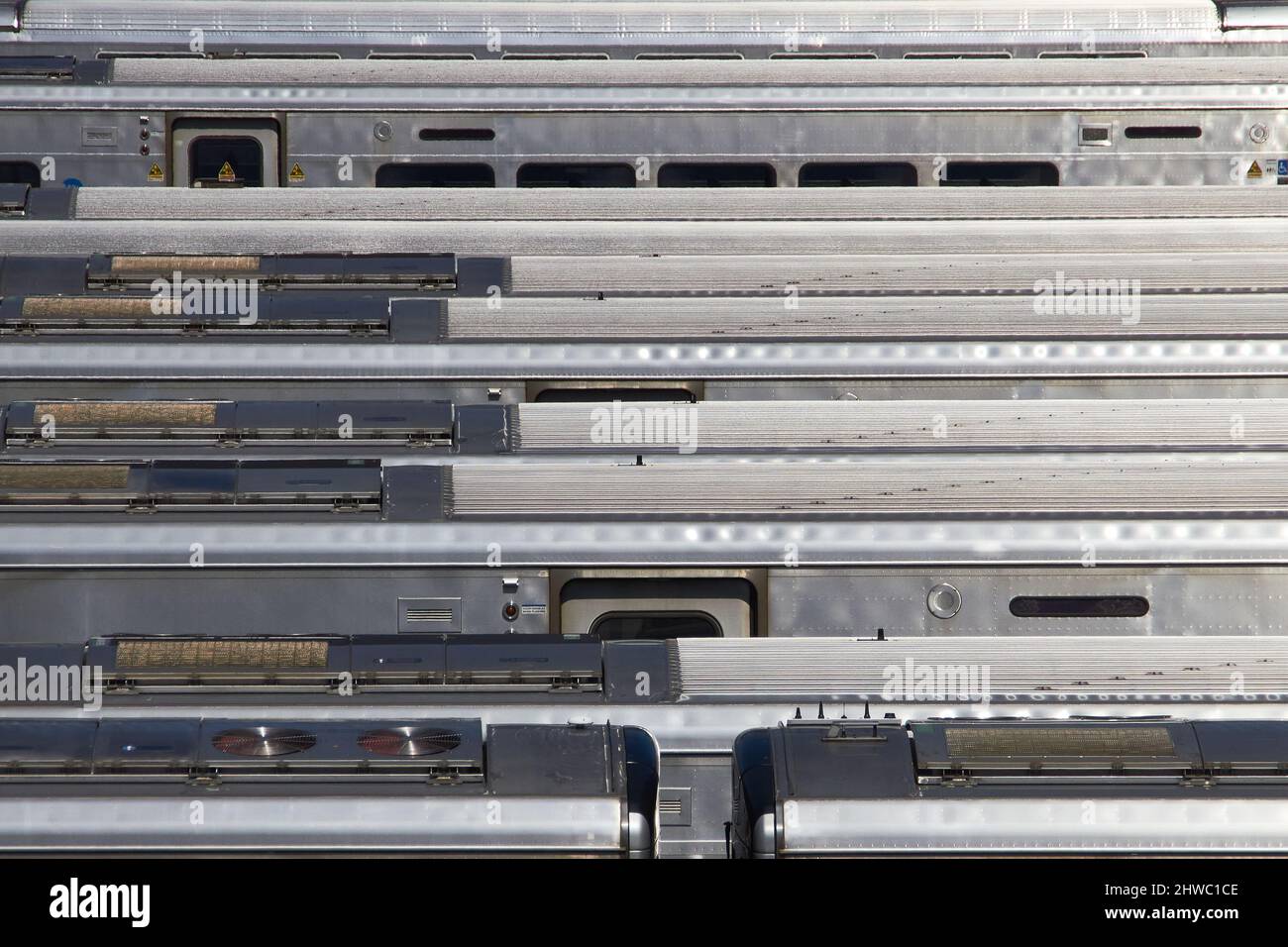 Metro trains hi-res stock photography and images - Alamy