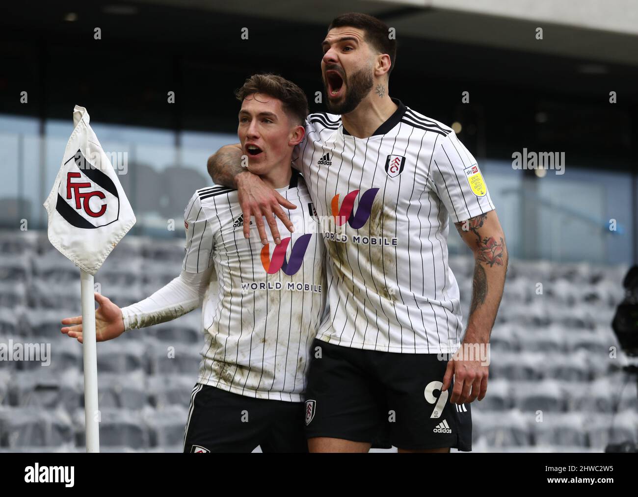 Harry wilson mitrovic fulham hi-res stock photography and images - Alamy