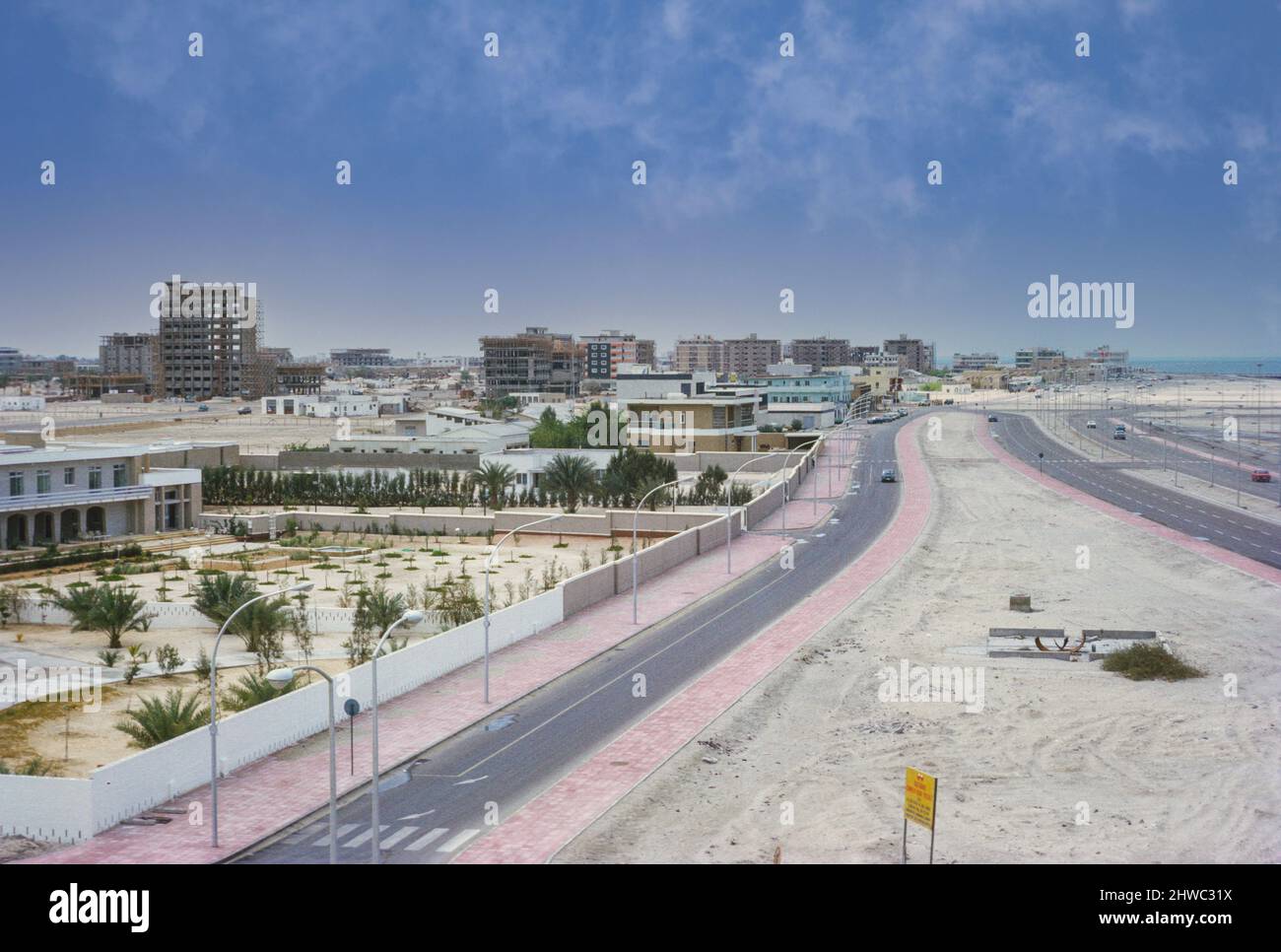 Abu Dhabi, UAE. Corniche Street Scene. Abu Dhabi begins its modern ...