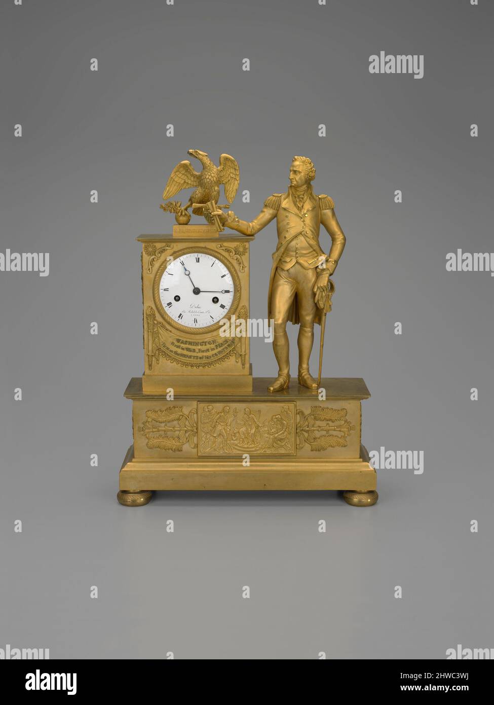 French mantel clock hi-res stock photography and images - Alamy