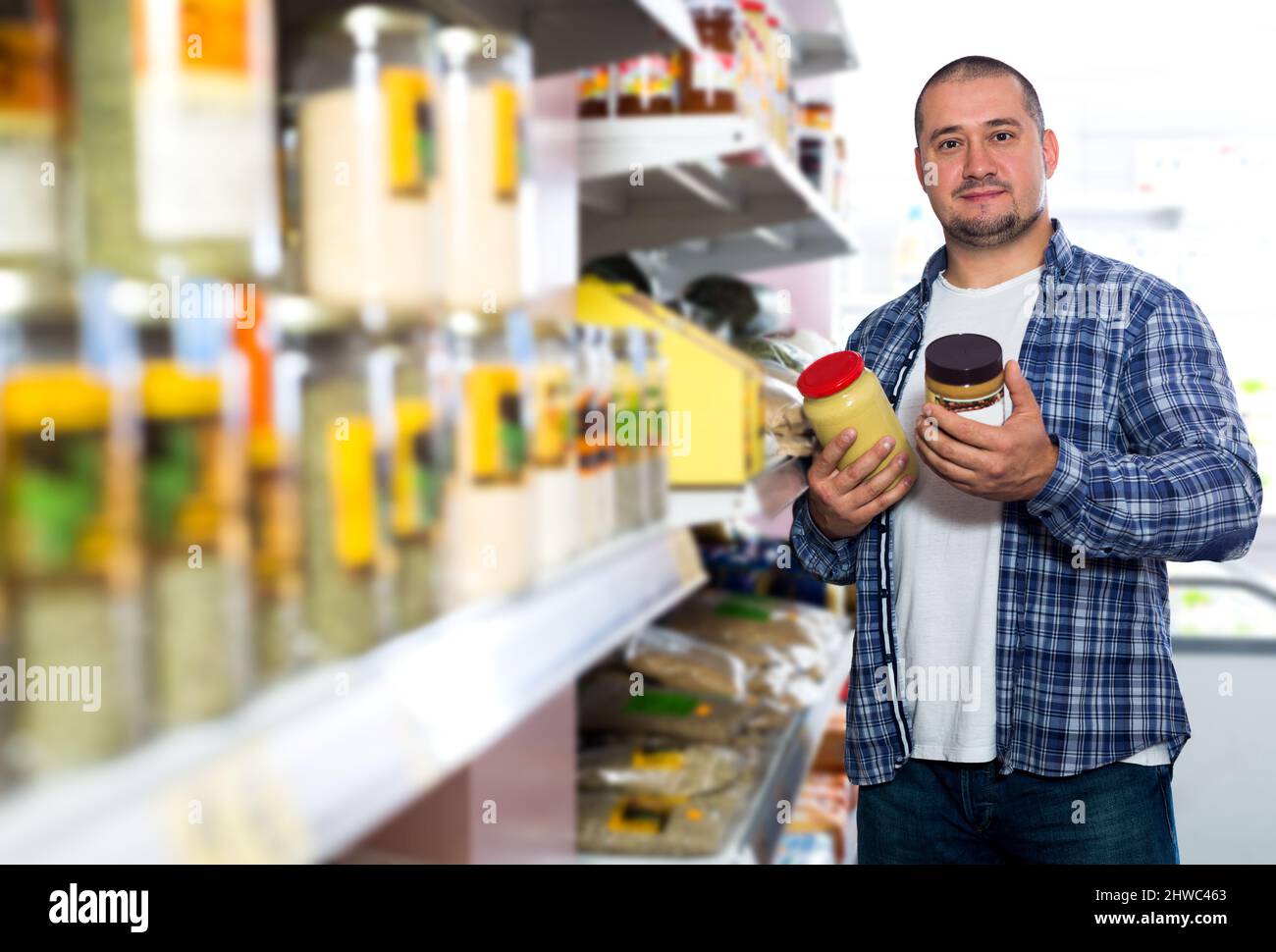 Peanut butter supermarket shelves hi-res stock photography and images ...