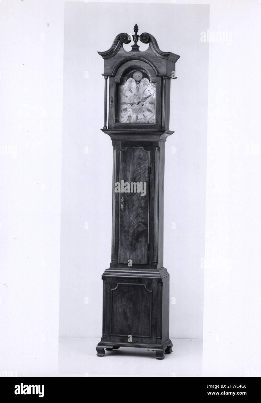 Tall case clock hi-res stock photography and images - Alamy