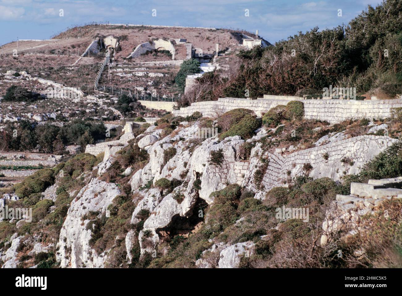 Victoria Lines, Malta. Mosta Fort Stock Photo - Alamy