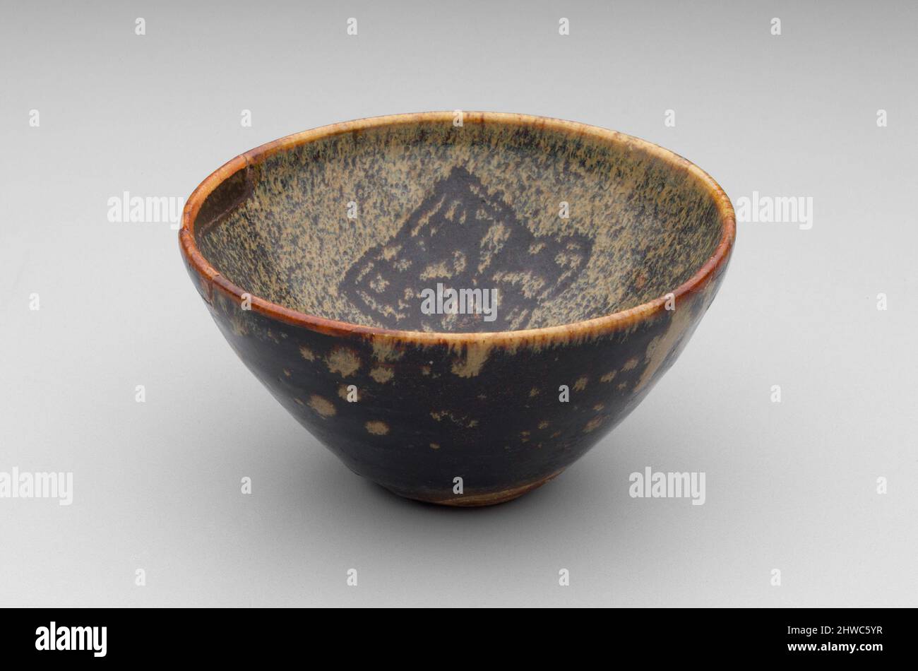 Ceramic bowl flowers pattern hi-res stock photography and images - Alamy