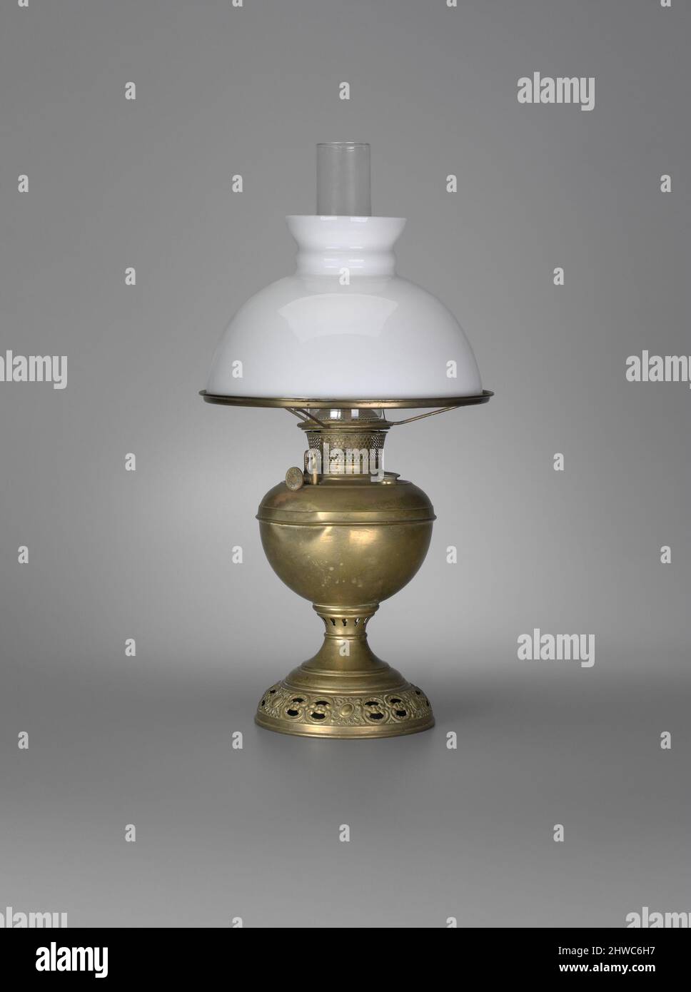 Center Draught Parlor Lamp. Maker: Bradley and Hubbard Manufacturing ...