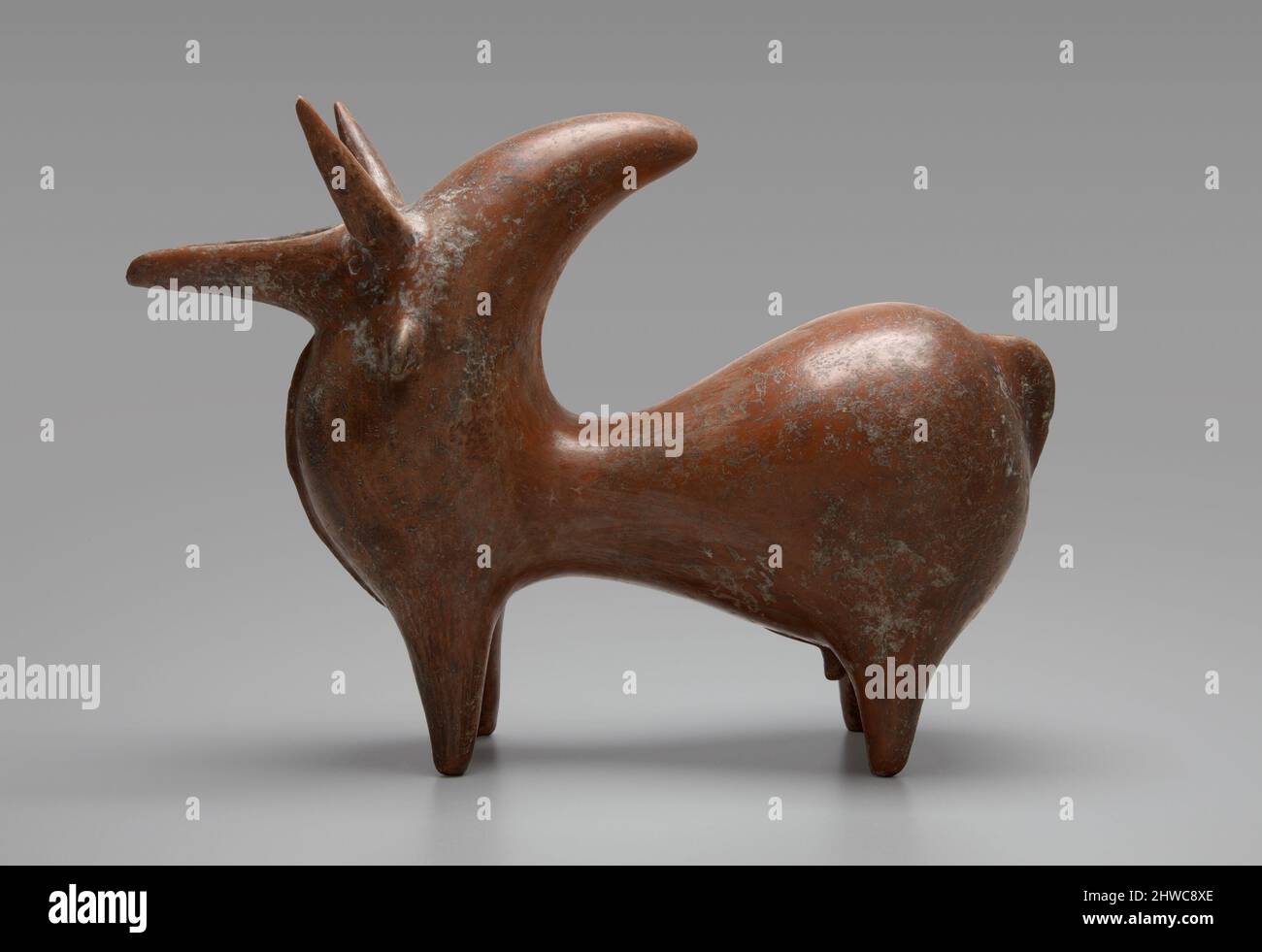 Bull rhyton hi-res stock photography and images - Alamy