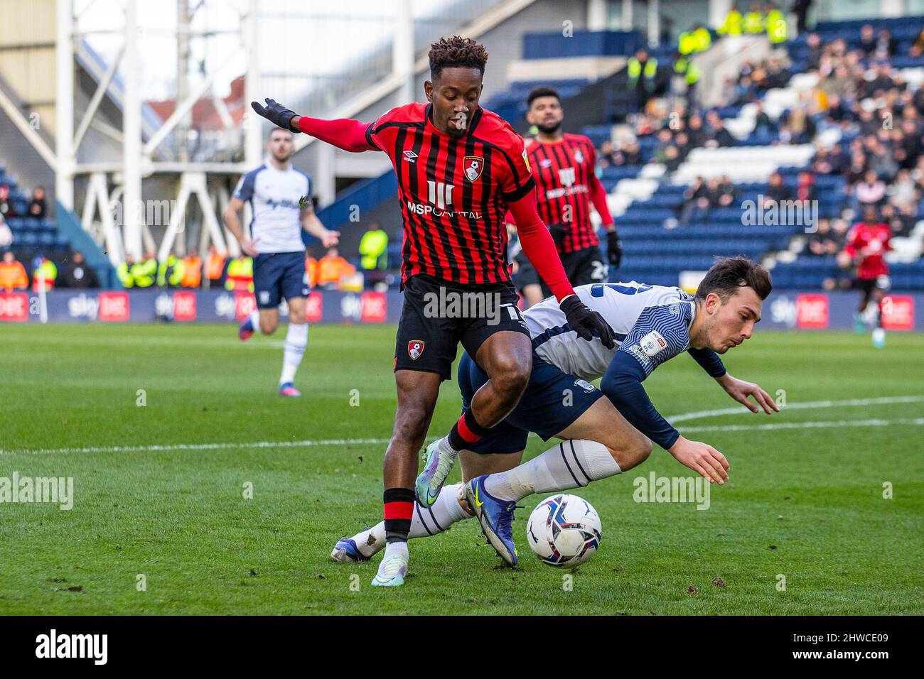 Jamal Lowe #18 of Bournemouth tackled by the opponent Stock Photo - Alamy