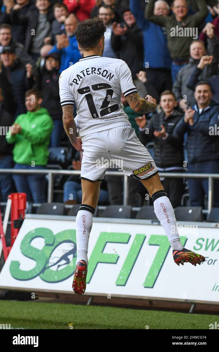 Coventry city goal celebration 2022 hi-res stock photography and images ...