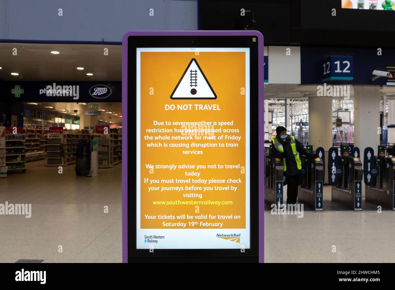 Waterloo train station sign hi-res stock photography and images - Alamy