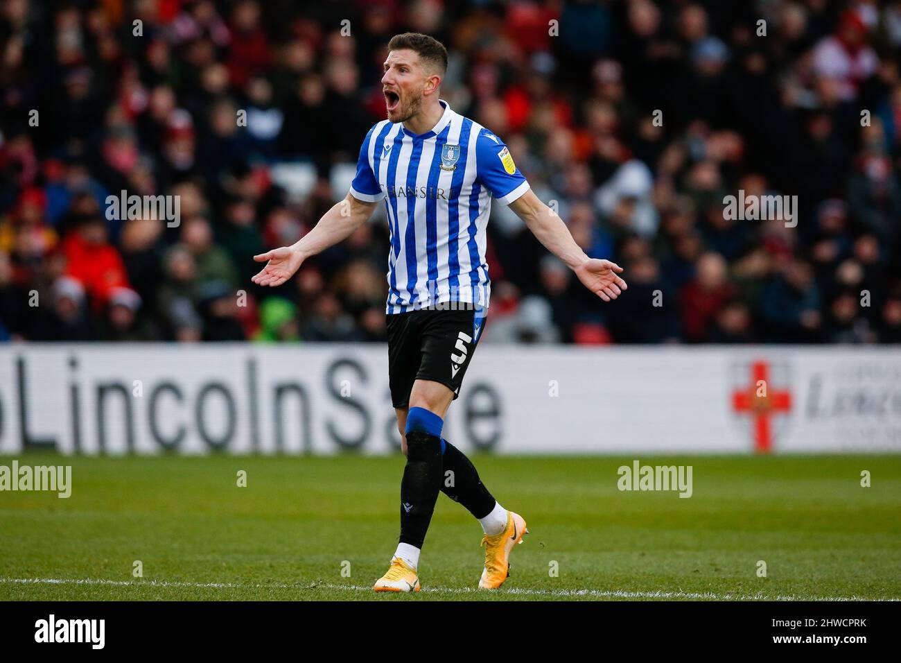 Sam Hutchinson #5 of Sheffield Wednesday Stock Photo - Alamy
