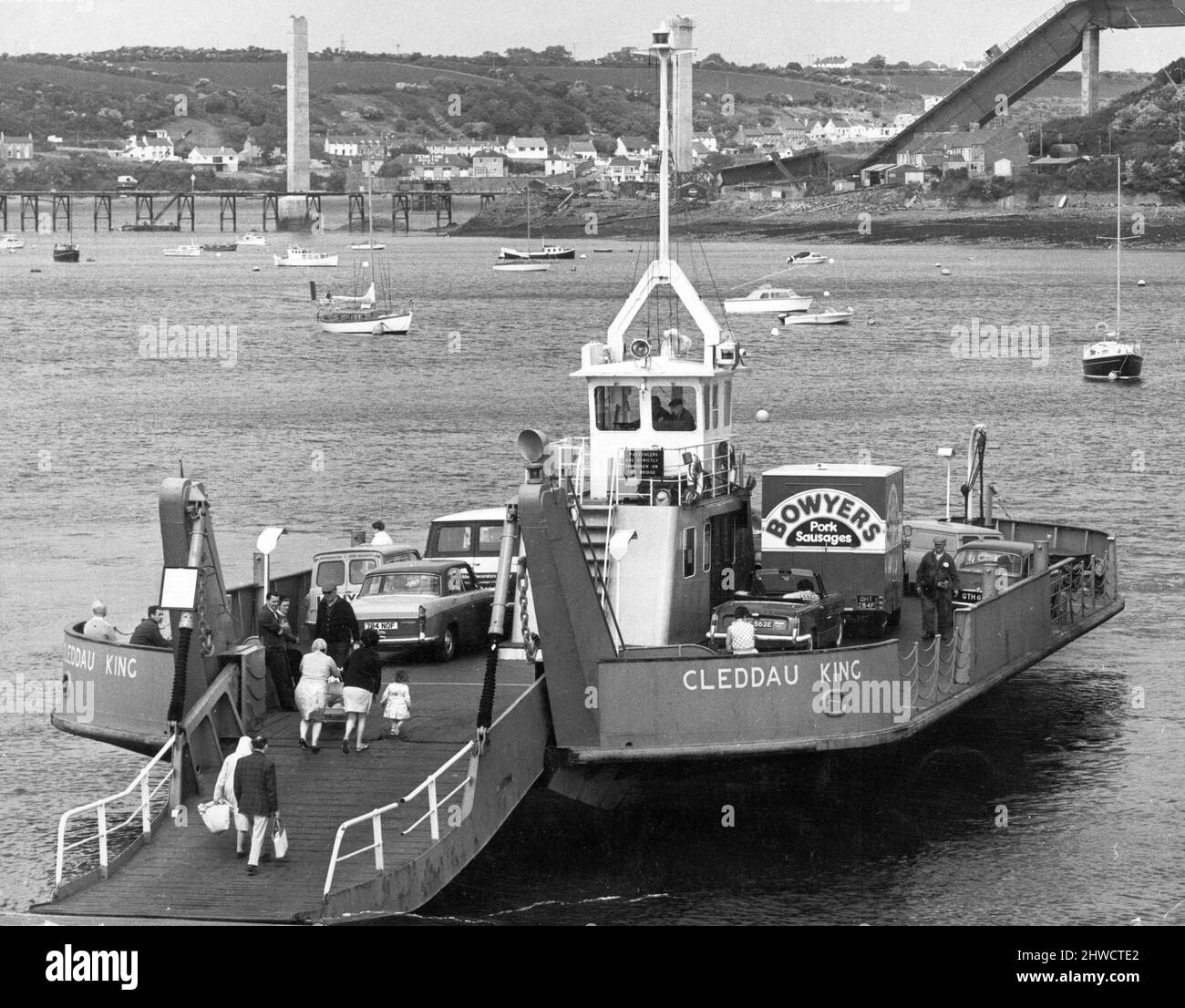 Riverside hamlet Black and White Stock Photos & Images - Alamy