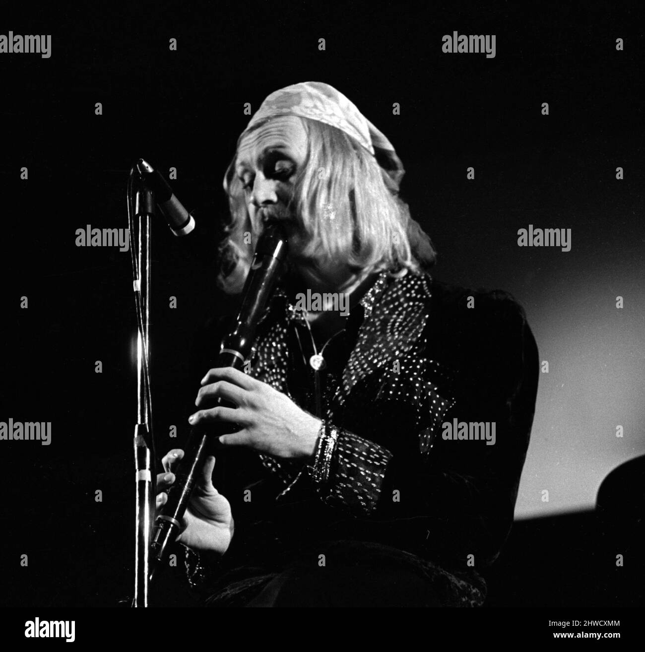 1960s rock band hippies hi-res stock photography and images - Alamy