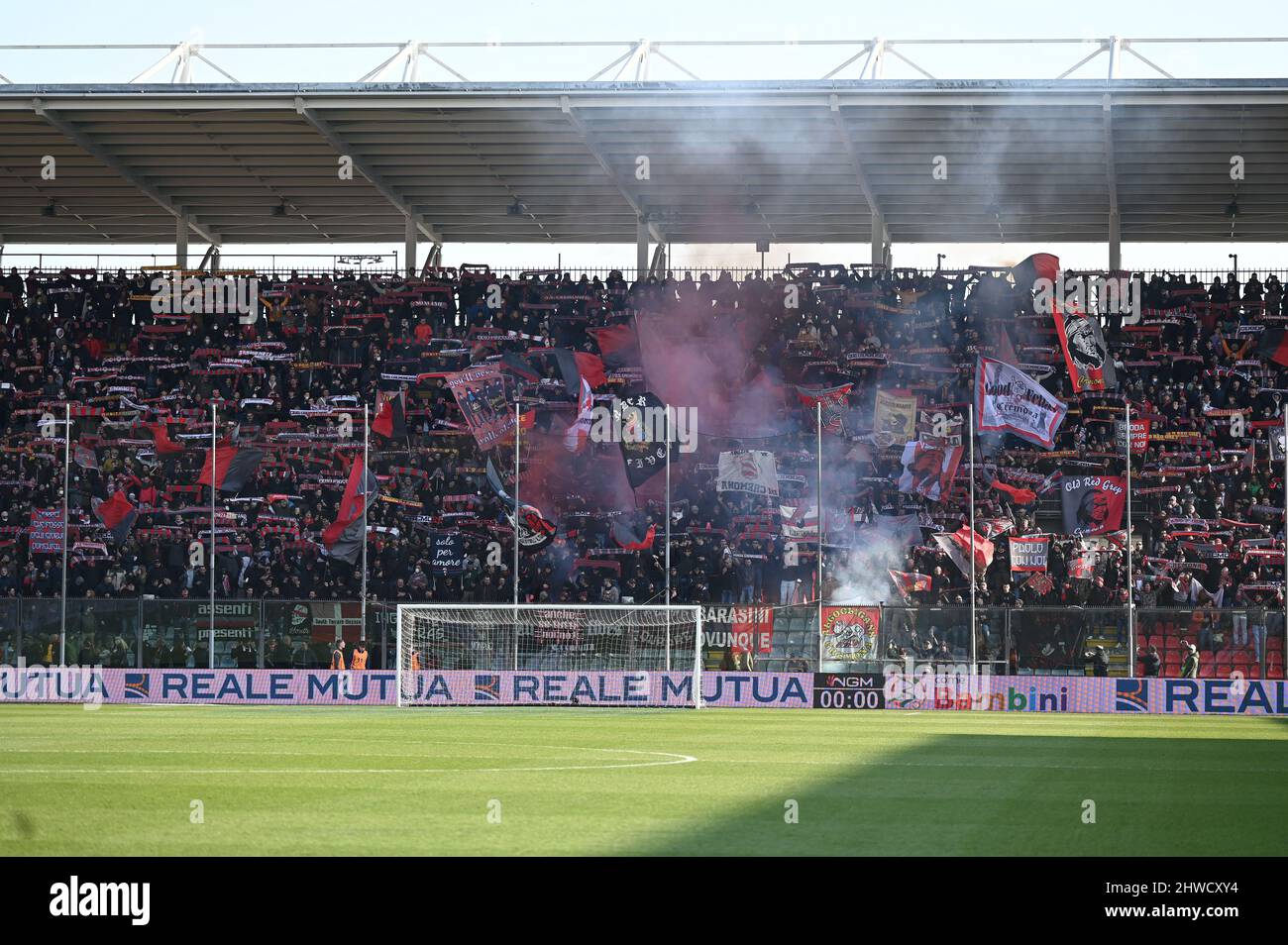 Cremonese suopporters hi-res stock photography and images - Alamy
