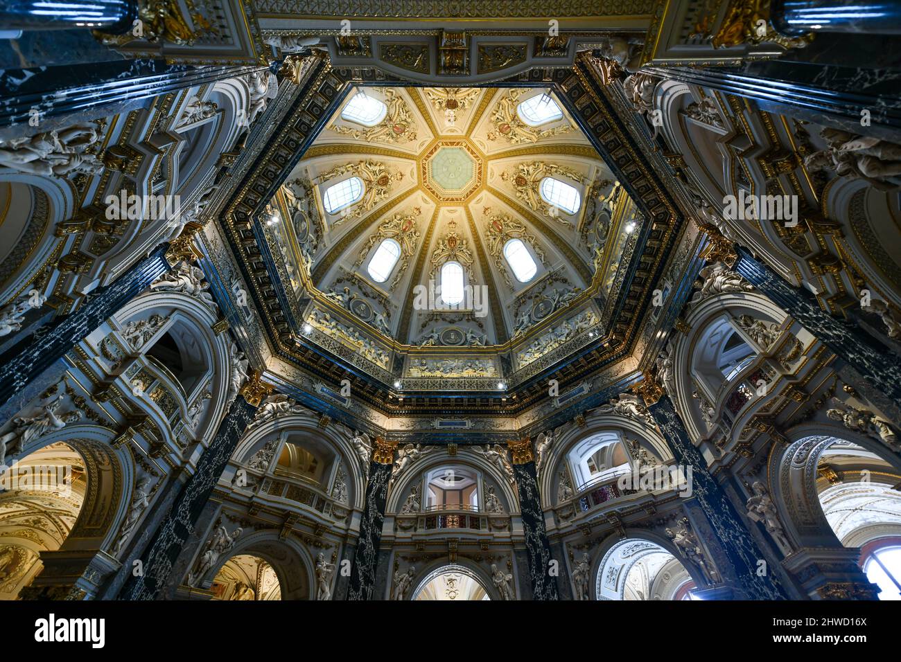 Kunsthistorisches museum cafe hi-res stock photography and images - Alamy