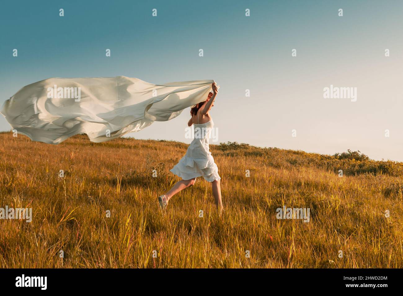 Beautiful woman running hi-res stock photography and images - Alamy