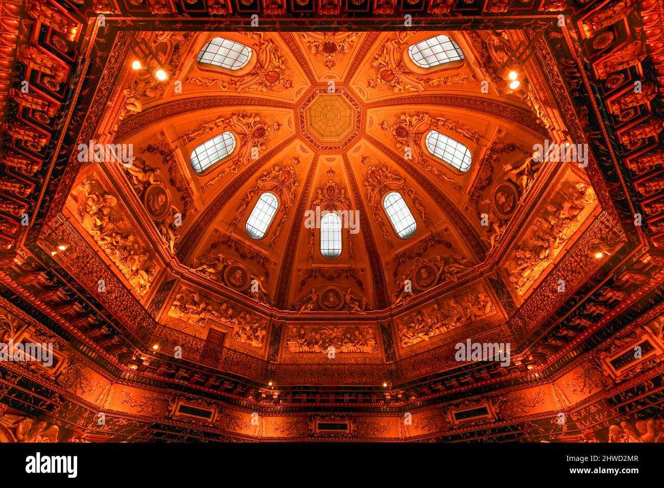 Vienna, Austria - Jul 17, 2021: The Cafe inside Kunsthistorisches ...
