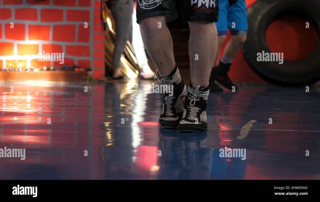 Man jumping rope at the gym. Male boxer legs jumps rope Stock Photo - Alamy