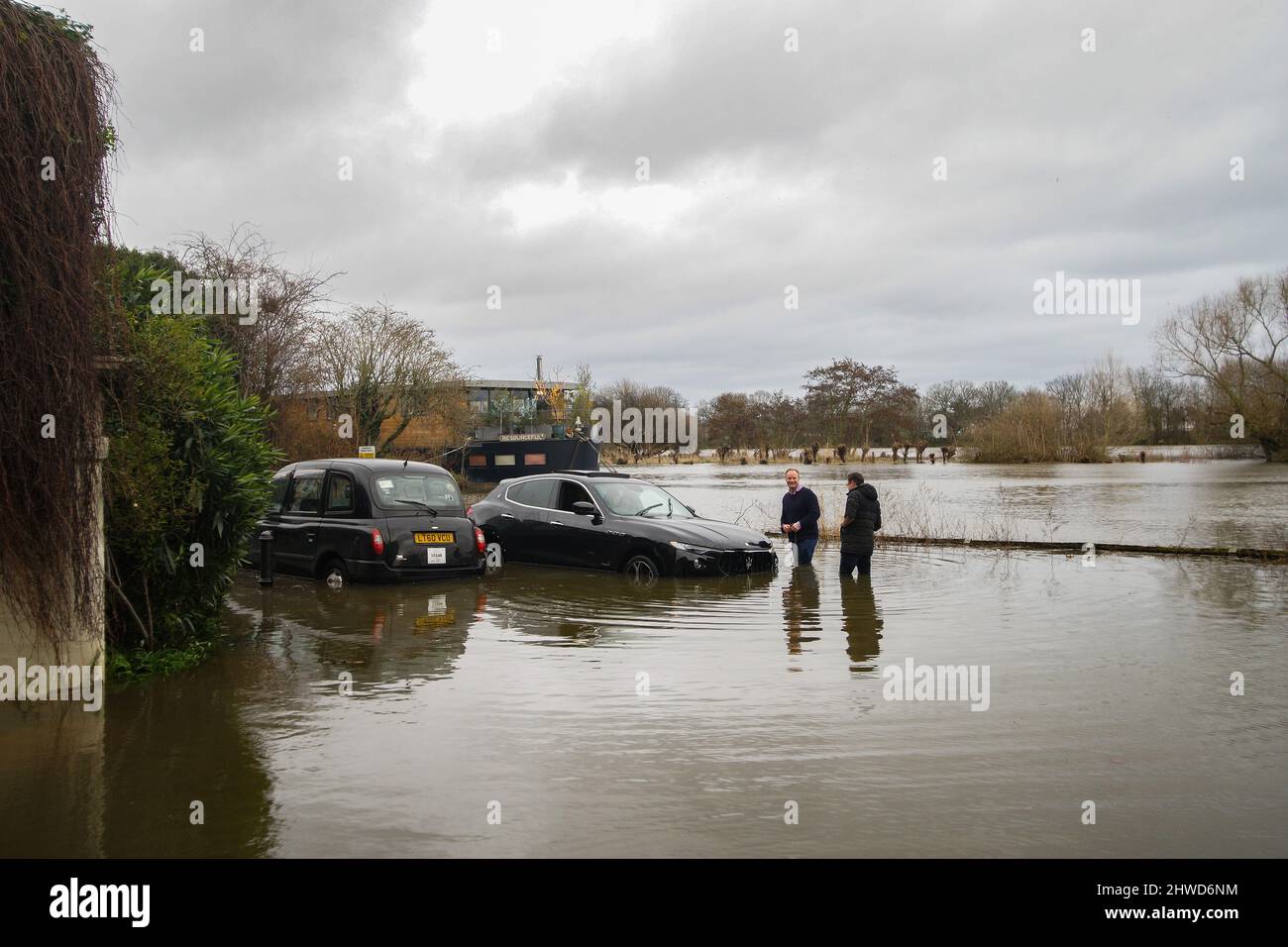 London, UK. 5th Mar, 2022. High Tide at Chiswick Mall Claims Maserati ...