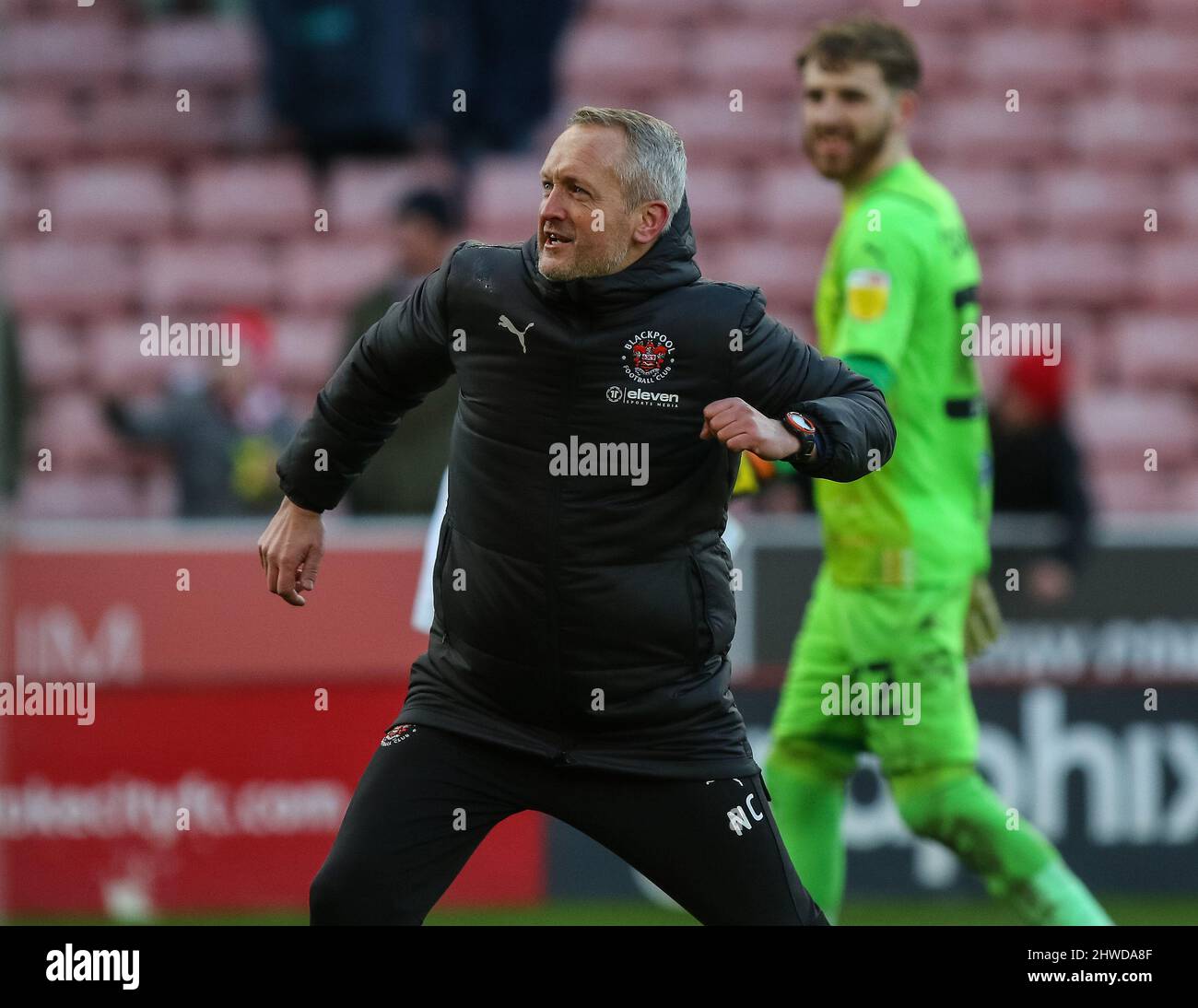 Neil Critchley manager of Blackpool celebrate his team’s win Stock ...