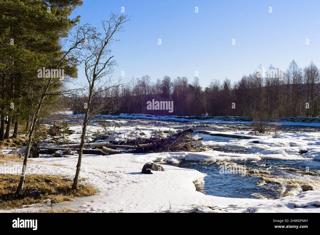 Scenes of a partly frozen river in Dalarna Stock Photo - Alamy