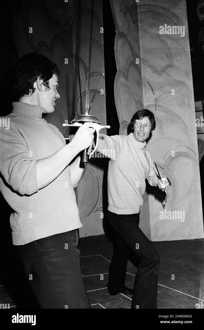 Actor Richard Chamberlain pictured at Birmingham Repertory Theatre ...