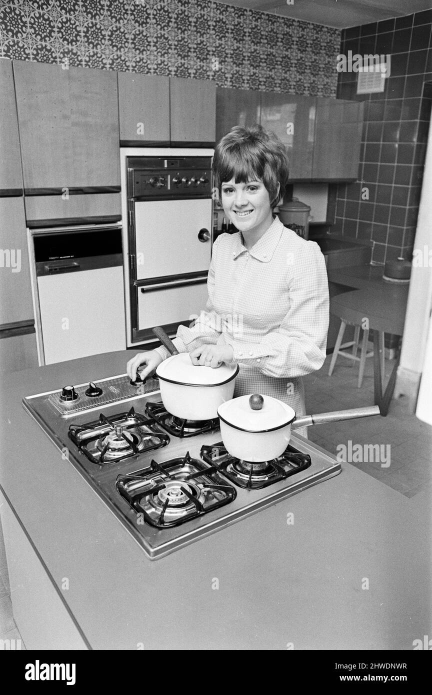 1960s kitchens hi-res stock photography and images - Alamy