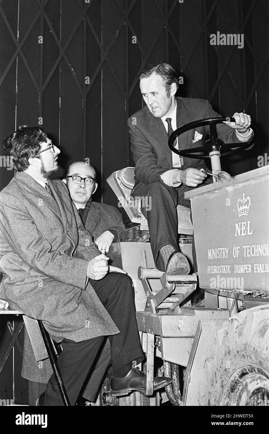 William Wolfe (right) National Convenor (leader) of the Scottish ...