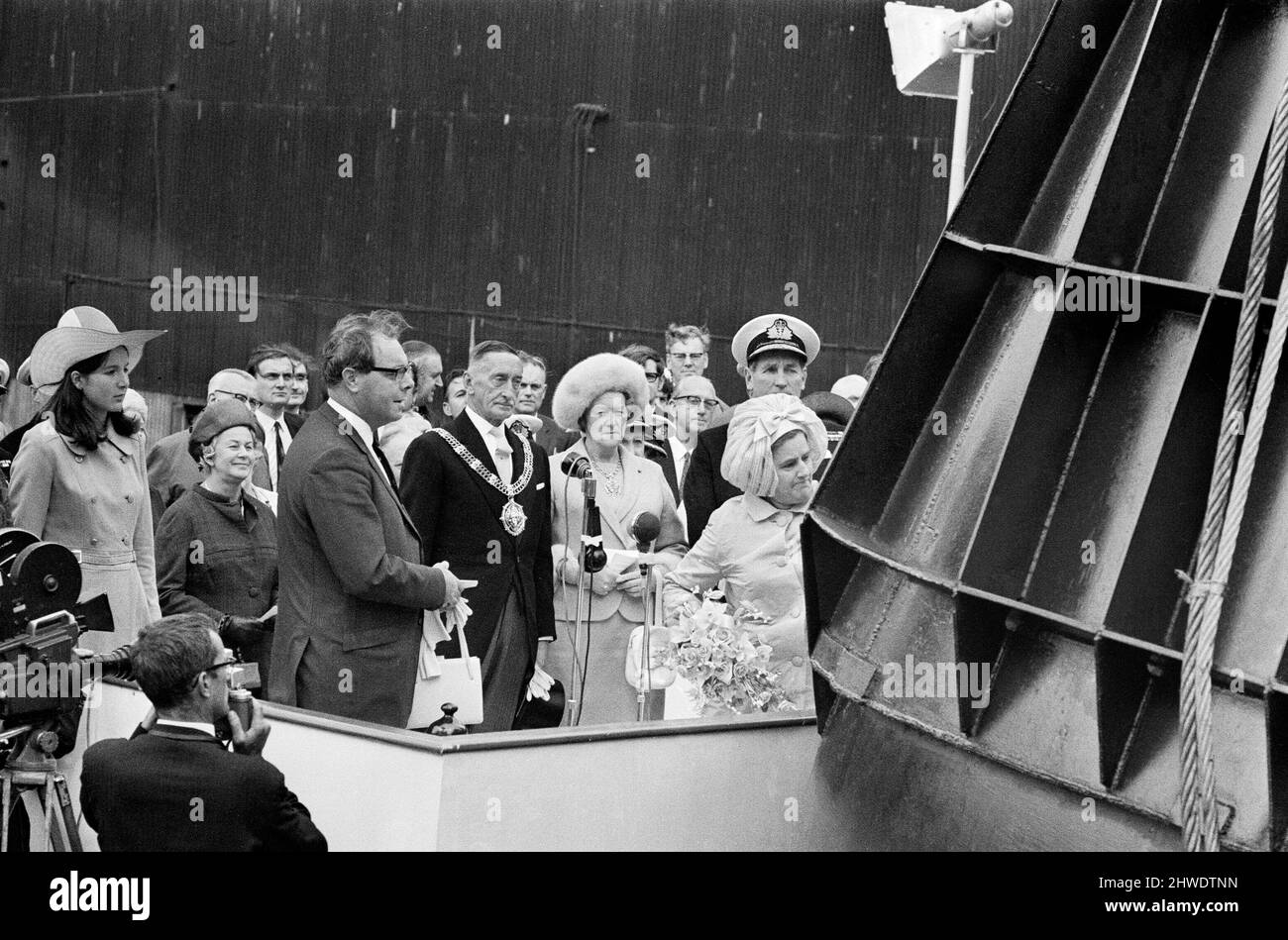 Launch of the new £30 million Churchill class nuclear submarine HMS ...