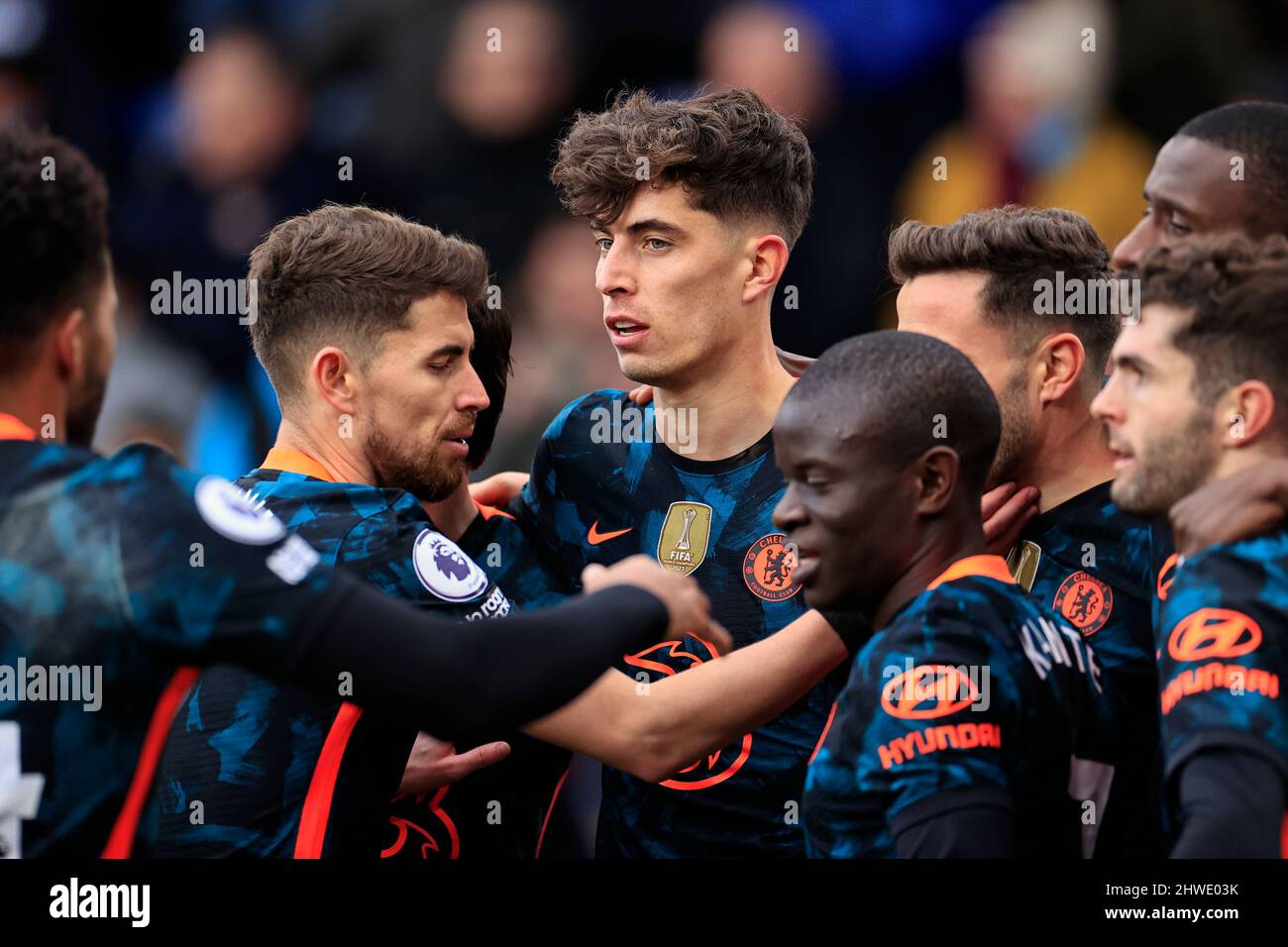 Kai Havertz #29 of Chelsea and his team mates celebrate ChelseaÕs third ...