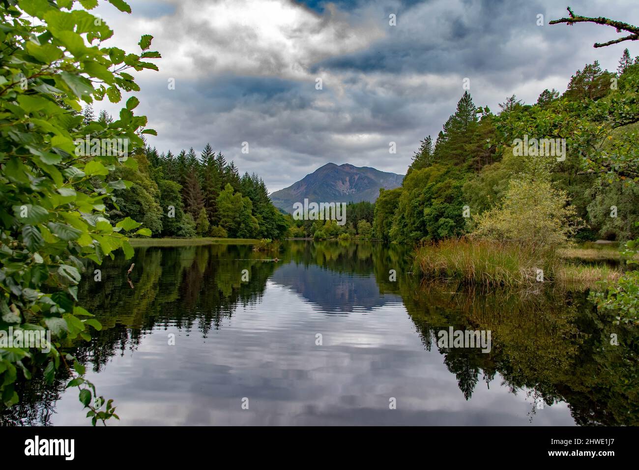 Glencoe lochan with pap of glencoe hi-res stock photography and images ...