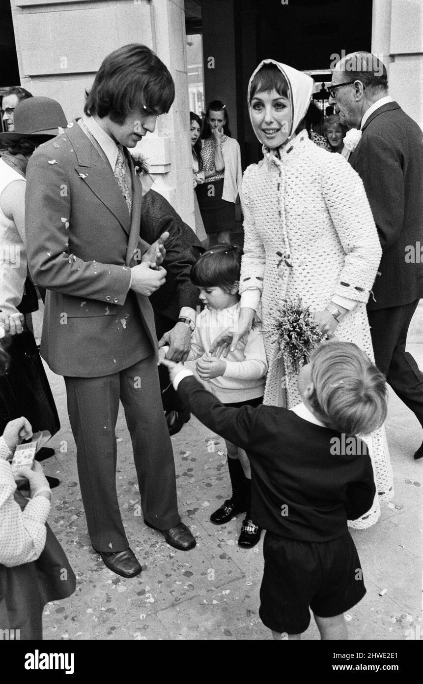 Actress Una Stubbs marries Nicky Henson (son of Leslie Henson ...