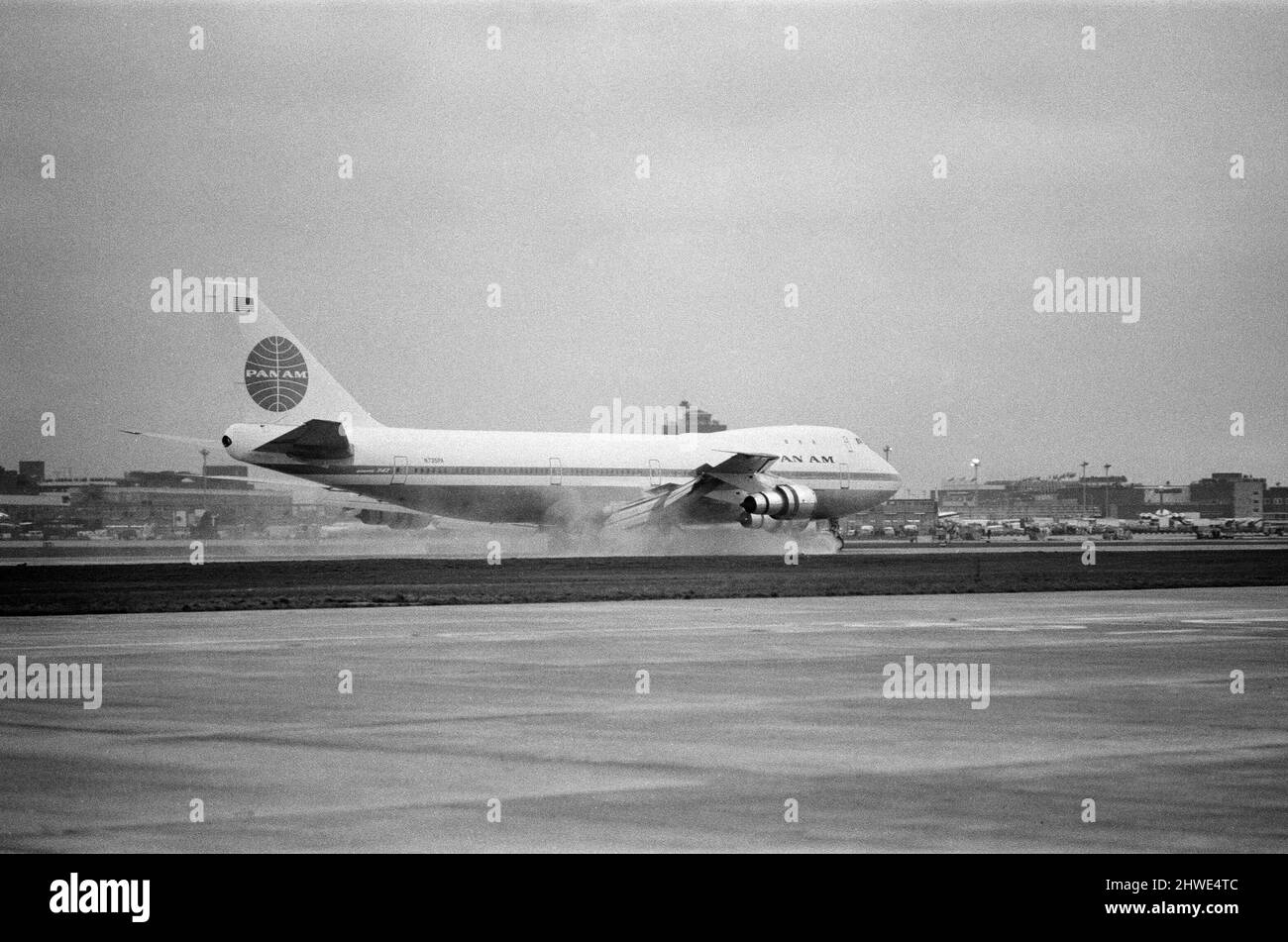 Boeing 747 1970 Black and White Stock Photos & Images - Alamy