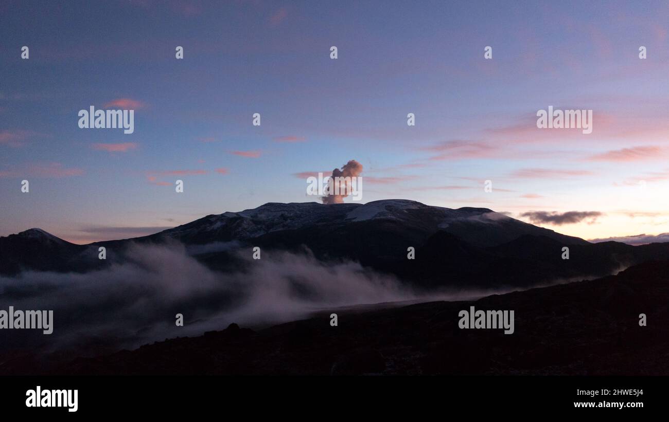 Nevado del Ruiz, active volcano in Colombia, vents smoke and gases ...