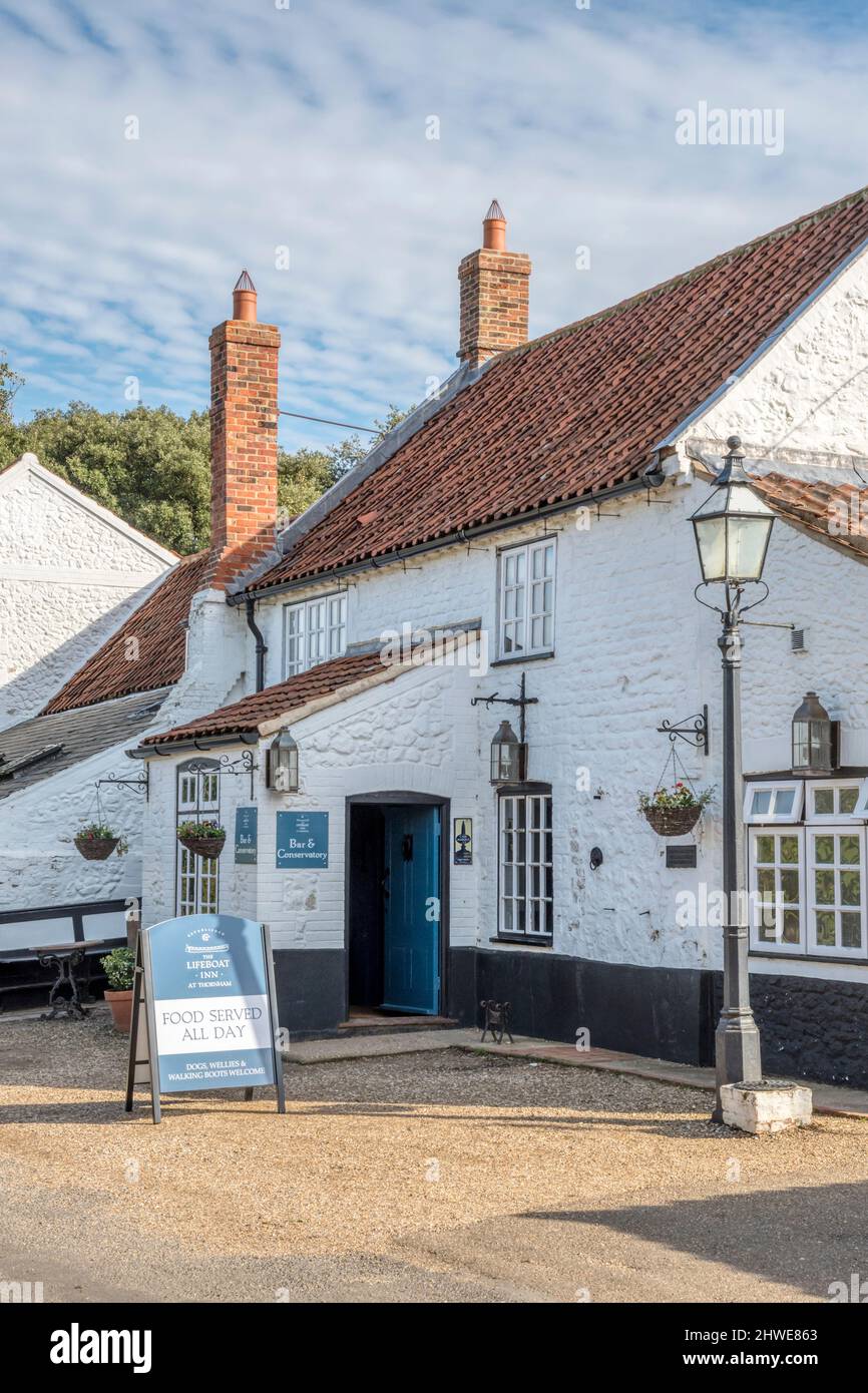 Lifeboat inn thornham norfolk hi-res stock photography and images - Alamy