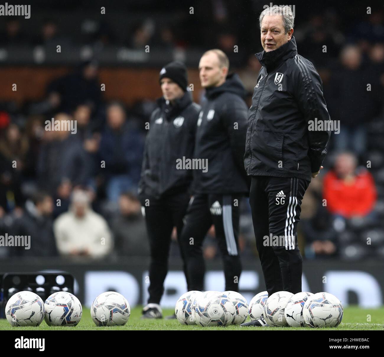 Fulham assistant manager stuart gray hi-res stock photography and ...