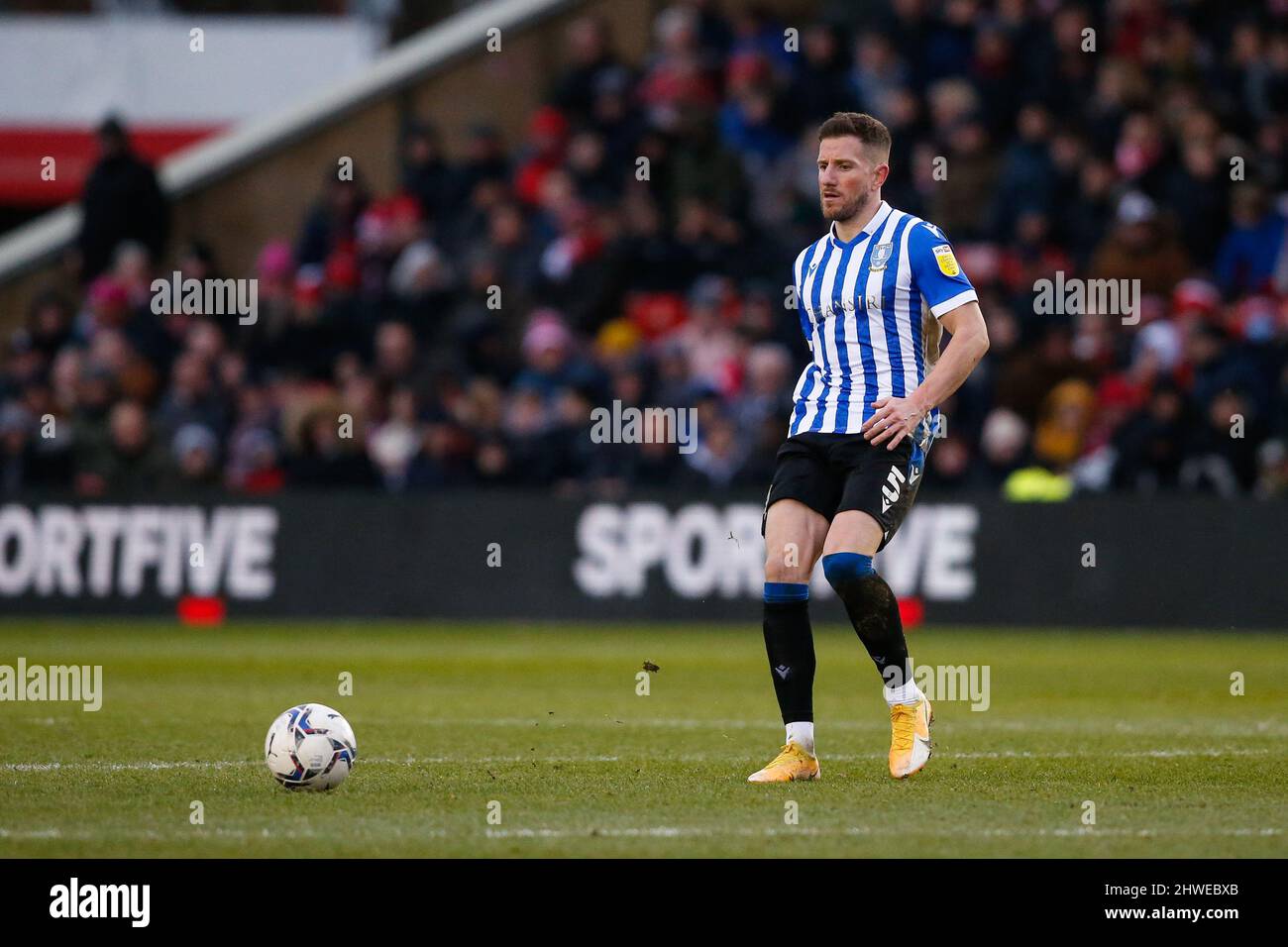 Sam Hutchinson #5 of Sheffield Wednesday Stock Photo - Alamy