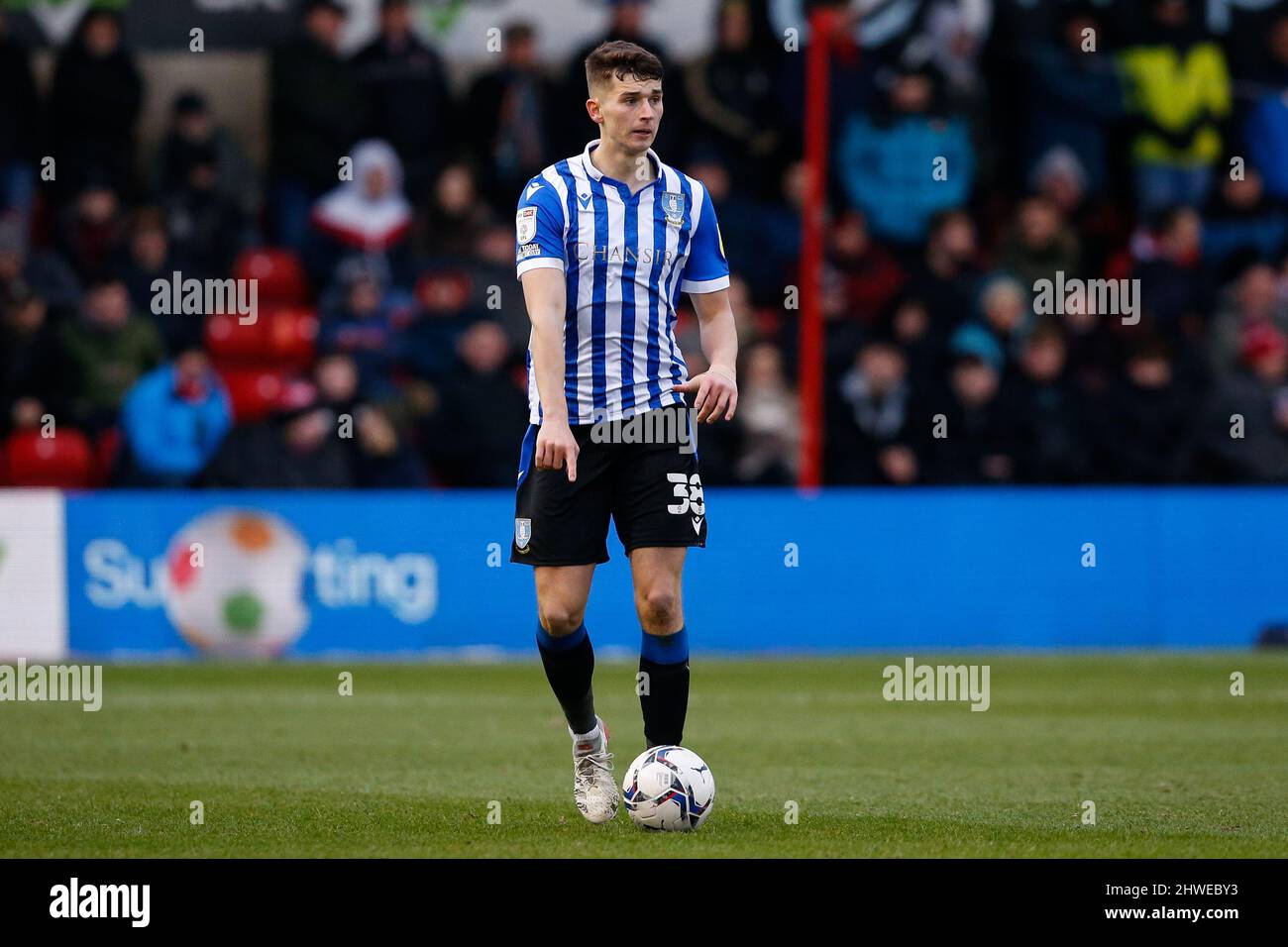 Jordan Storey #38 of Sheffield Wednesday Stock Photo - Alamy