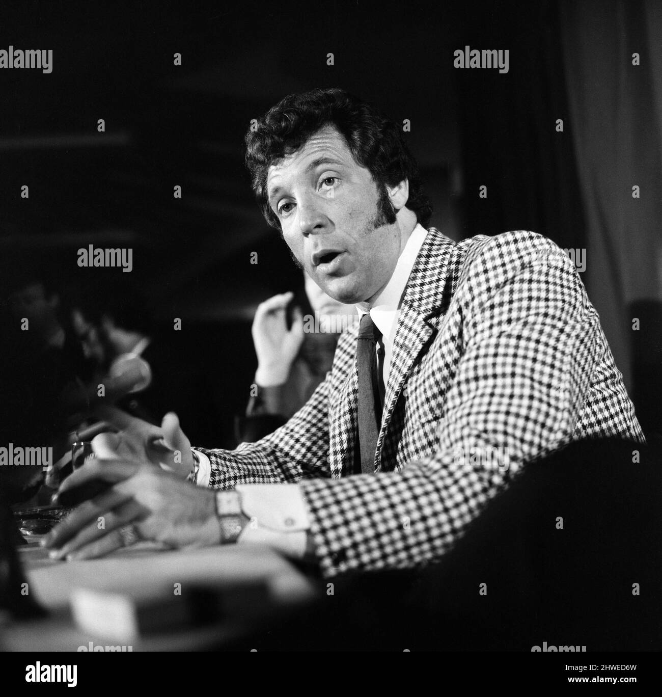 Singer Tom Jones at a press conference this afternoon. 18th November ...