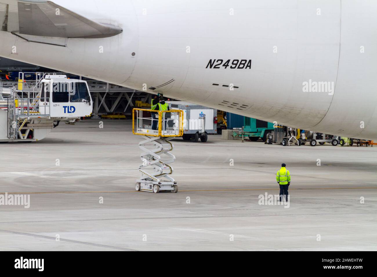 Boeing 747 dreamlifter hi-res stock photography and images - Alamy