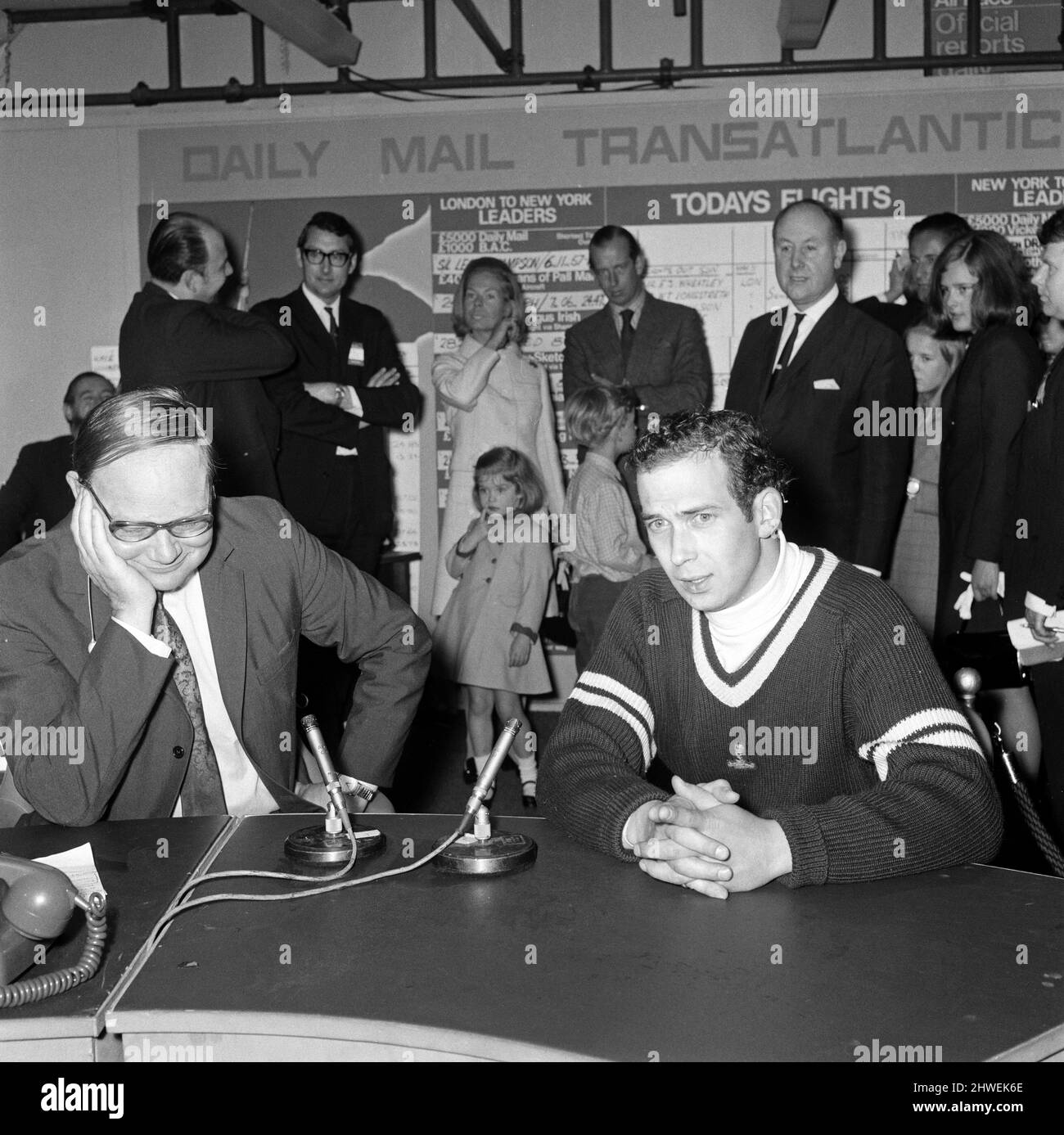 Daily mail trans atlantic air race hi-res stock photography and images ...