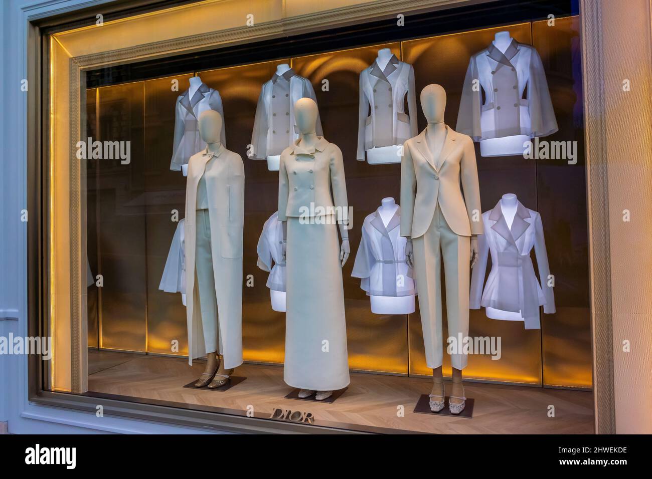 Christian dior storefront hi-res stock photography and images - Alamy