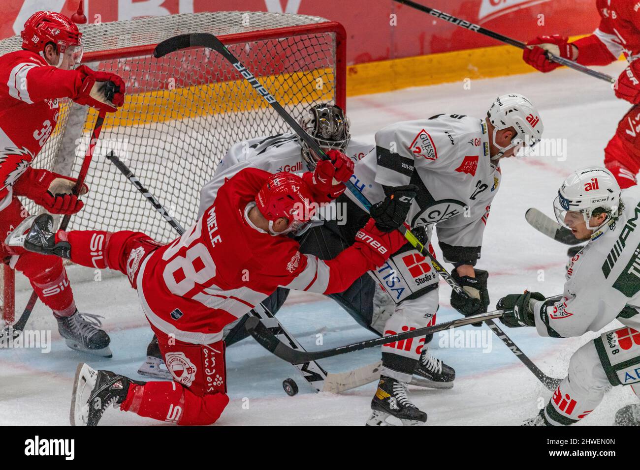 Eric thibault hi-res stock photography and images - Alamy