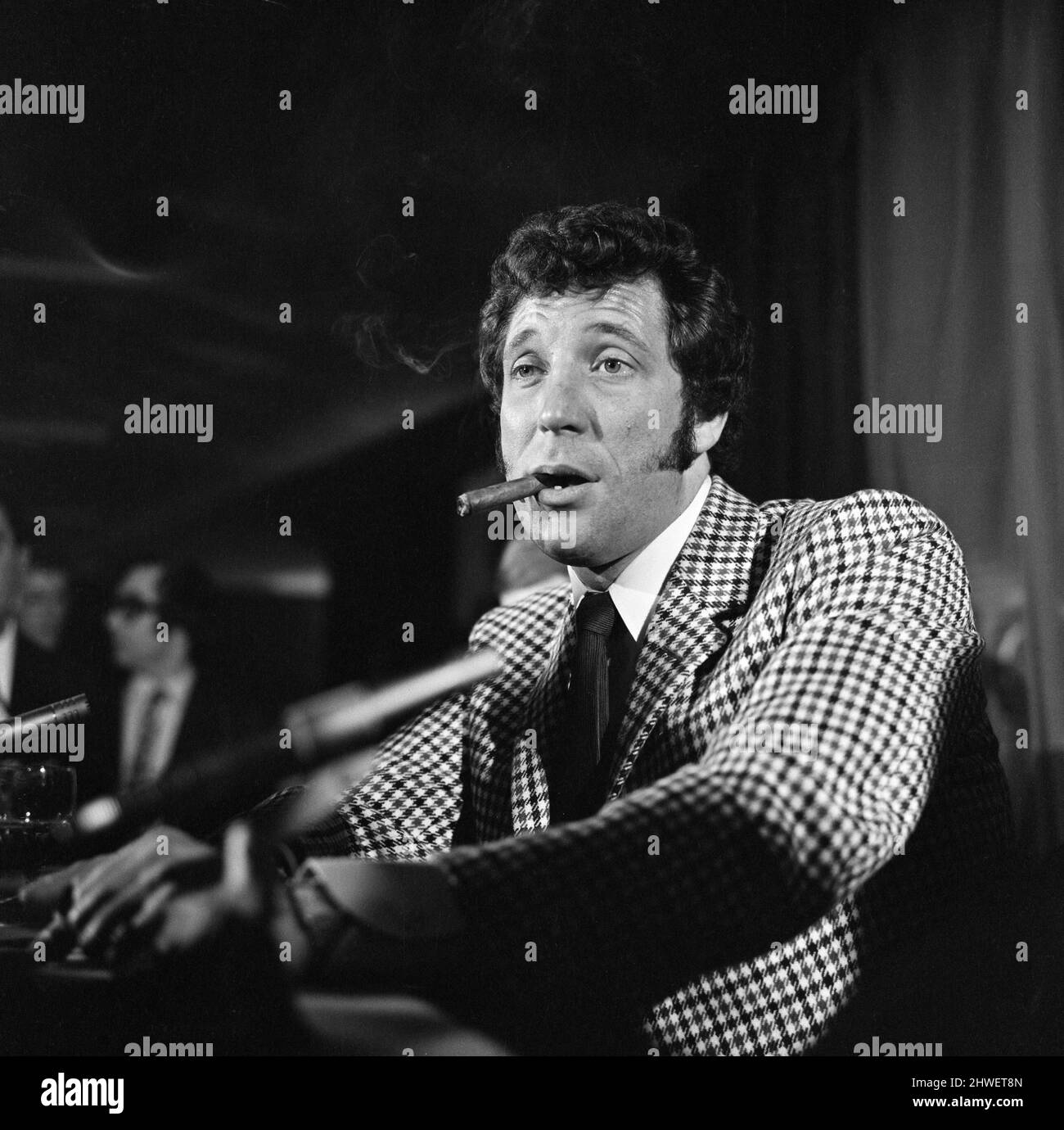 Tom jones 1969 hi-res stock photography and images - Alamy