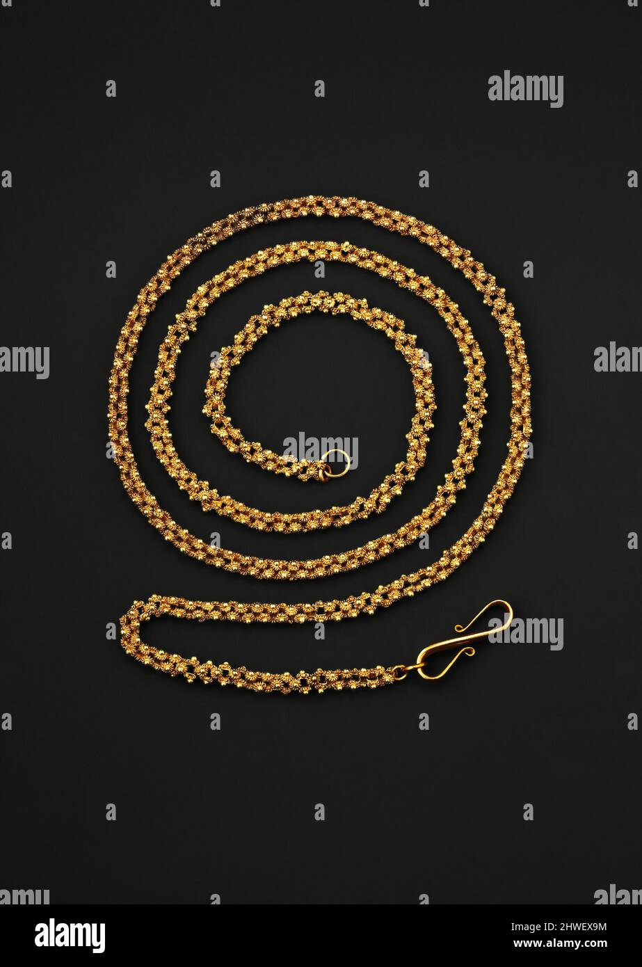 Gold bead hi-res stock photography and images - Alamy