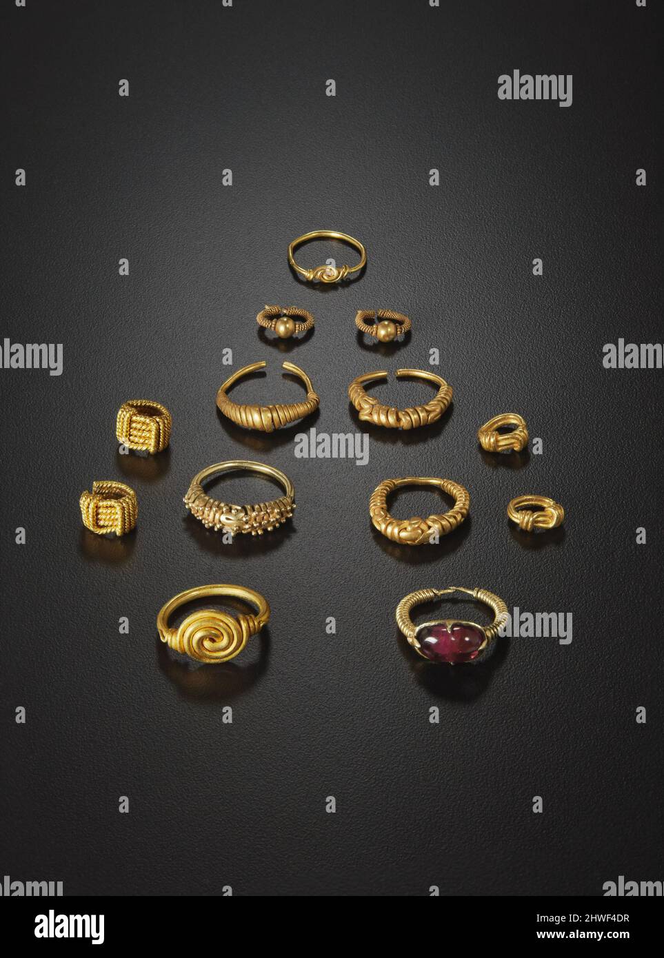 Wrapped wire hi-res stock photography and images - Alamy