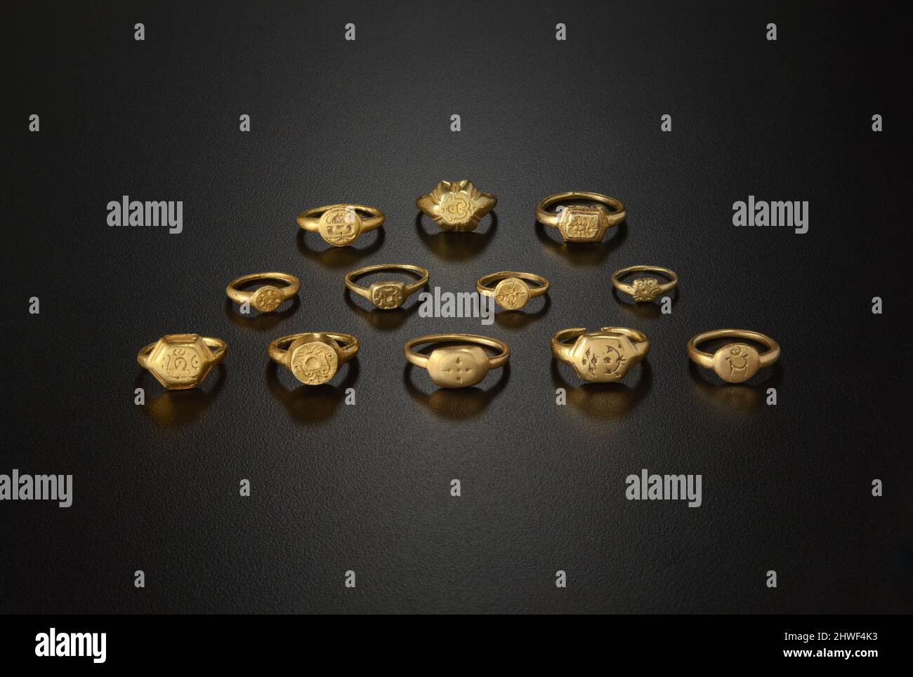 Smooth bezel hi-res stock photography and images - Alamy