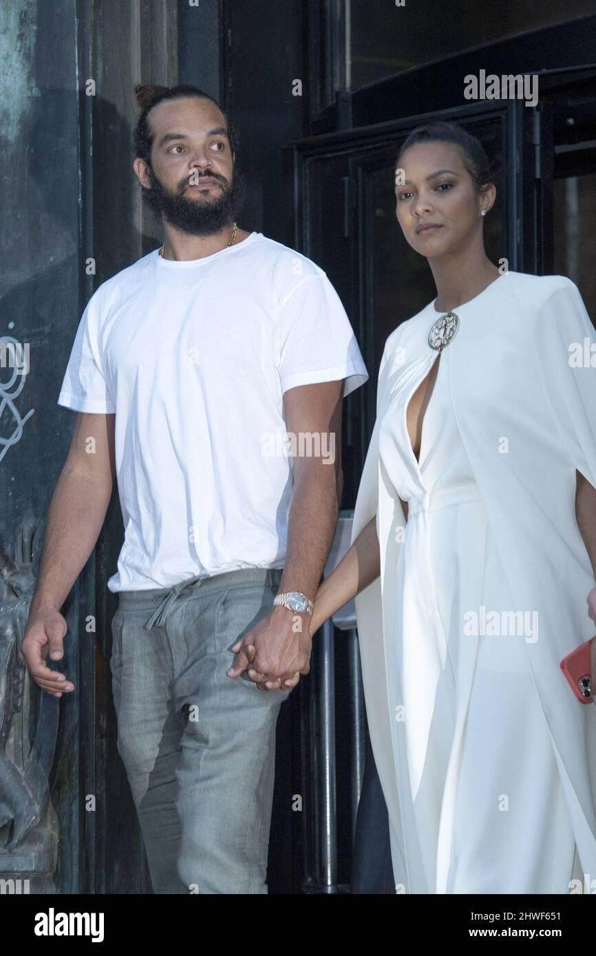 Paris, France. 5th MArch, 2022. Joakim Noah and girlfriend Lais Ribeiro ...