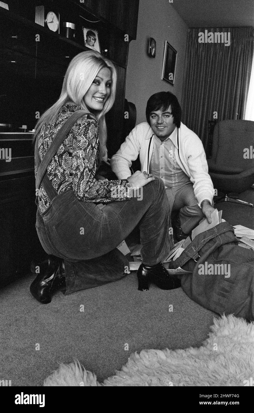 Lynn Partington's Instagram, Twitter & Facebook on IDCrawl