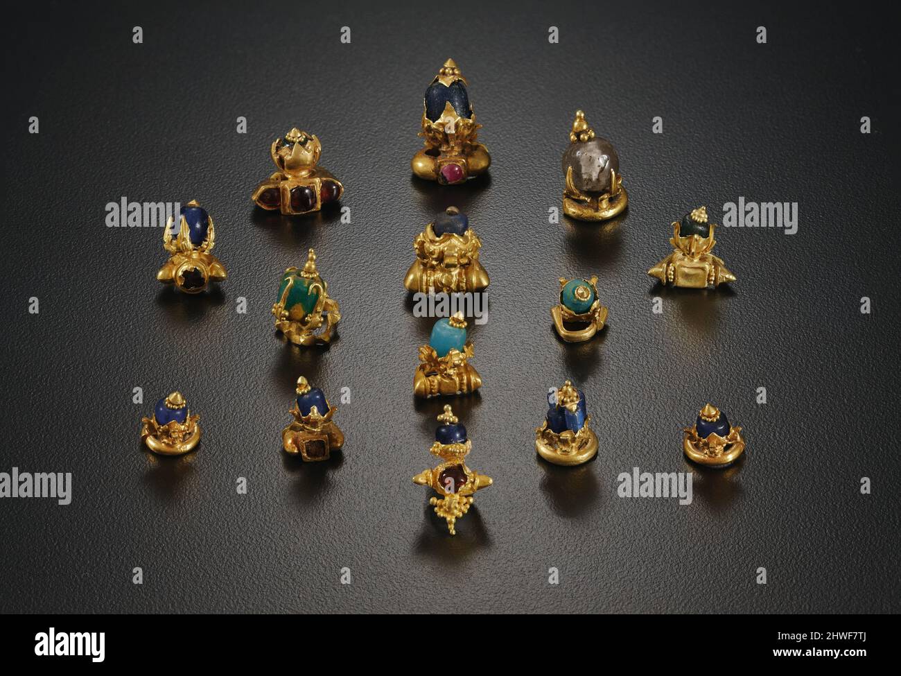 Ornamental blue bird hi-res stock photography and images - Alamy