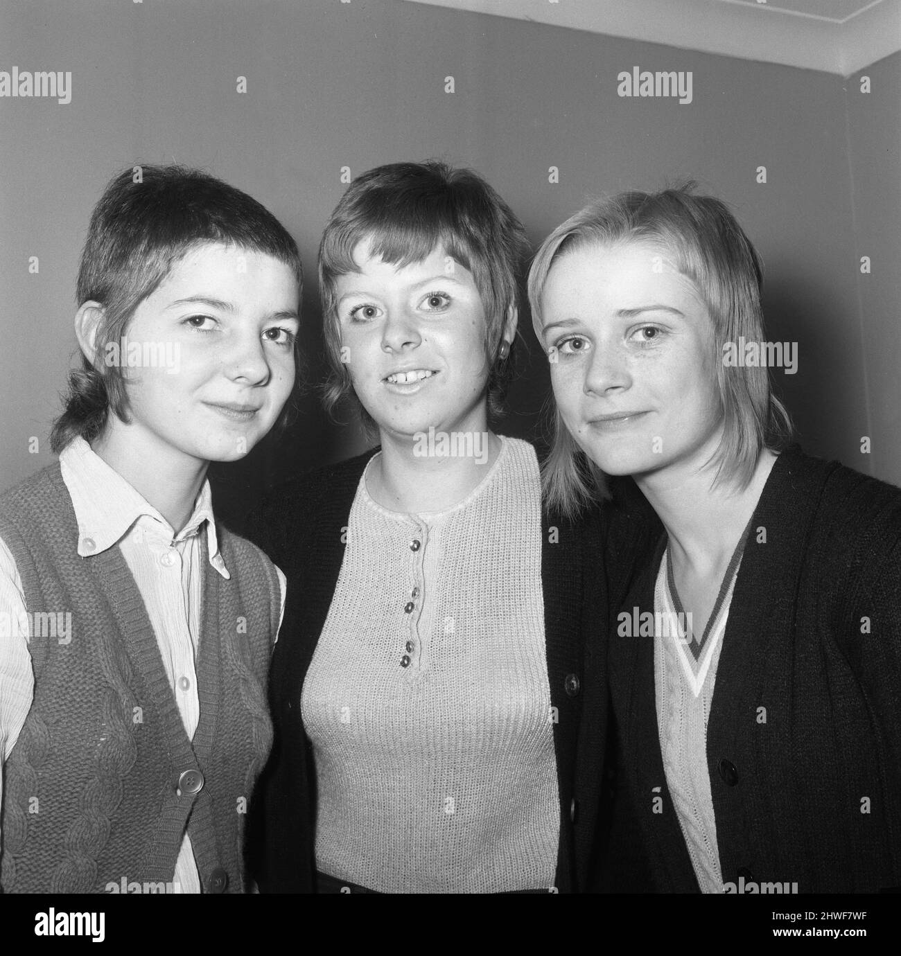 Skinhead girls who have ordered to let their hair grow by the ...